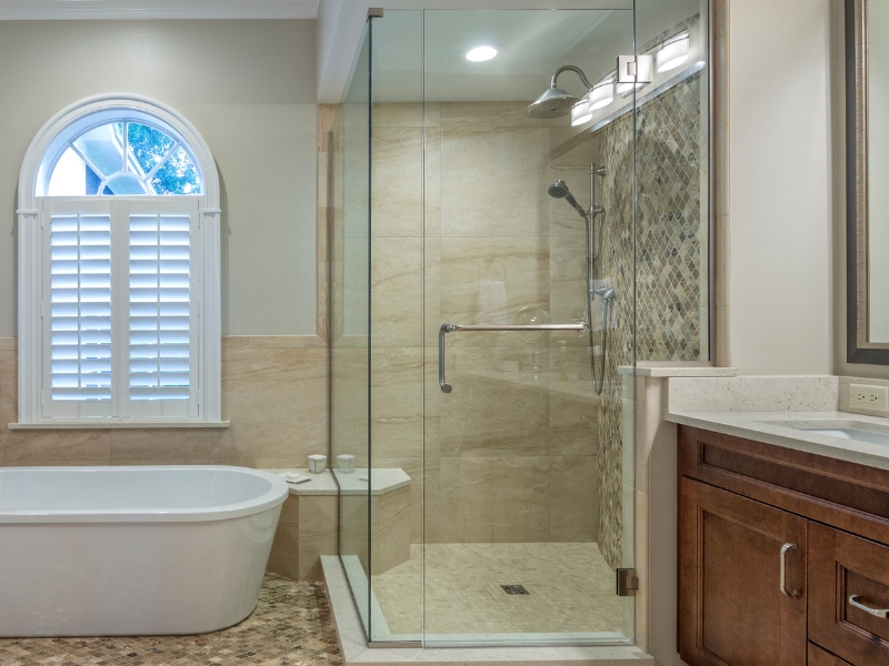How Do You Fix a Frameless Shower Screen That Won't Close?